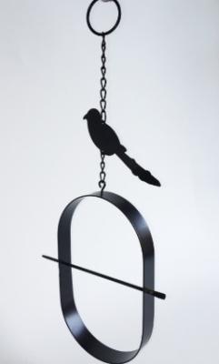 China Black Powder Coated Wild Bird Feeders Fruit And Bird Food Feeder Metal Chain Hanging for sale