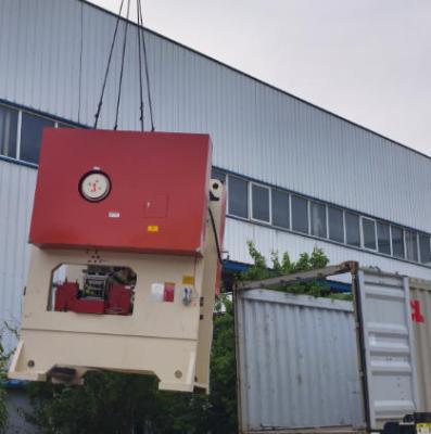 중국 소규모 비즈니스를위한 석고 천장 타일 펀칭 기계 흡수 패널 생산 장비 판매용