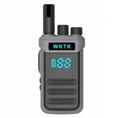 China 2W Output Power UHF Handheld Walkie Talkie G86 400-470MHz with IPX-1 Water Resistance for sale