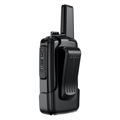 China 5W Portable Two Way Radios in Black Colour with Rechargeable Battery and USB Charger for sale