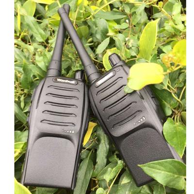 China Long Range Walkie Talkie Radios Digital Dmr Transceiver for Communication in Pakistan for sale