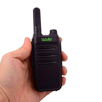 China 1-5KM Communication UHF 400-470MHz VHF Radio DC3.7V Mini Walkie Talkie 2W/0.5W KD-C30 for sale