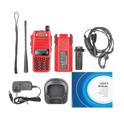 China Baofeng UV-82 UHF/VHF Walkie-Talkie portátil de dupla frequência de alta potência e eficiência à venda