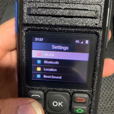 China Walkie Talkie 4G portátil com GPS, cartão SIM WCDMA Wifi Bluetooth e Zello Wireless à venda