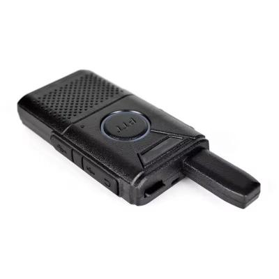 Cina MINI 2-5KM Talk Range UHF VHF 400-480MHZ Radio di comunicazione walkie-talkie senza fili in vendita