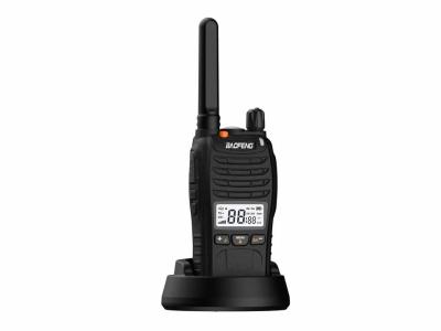 Cina Walkie Talkie a carica a sei vie con gamma di frequenza 136-174/403-527MHZ e funzione VOX in vendita