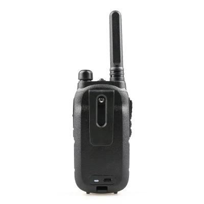 Cina XIR P3688 DP1400 CP200D DEP450 16CH Walkie Talkie con display a LED e potenza di uscita di 2W in vendita
