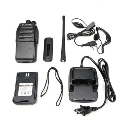 Cina Modelli digitali portatili a batteria programmabile Walkie Talkie XIR P3688 DP1400 CP200D DEP450 in vendita