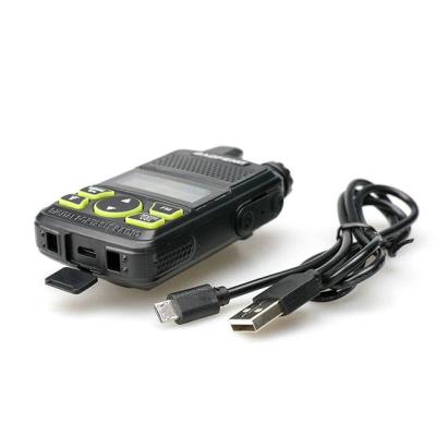Cina Mini Mobile Handheld Dual Band Walkie Talkie con potenza di uscita di 5W e funzione VOX in vendita
