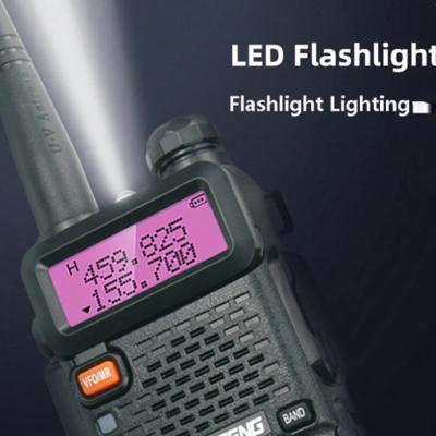 Cina 128 Canali Baofeng UV-5R Walkie-Talkie Acqua resistente 5-10KM Range VHF UHF Frequenza in vendita