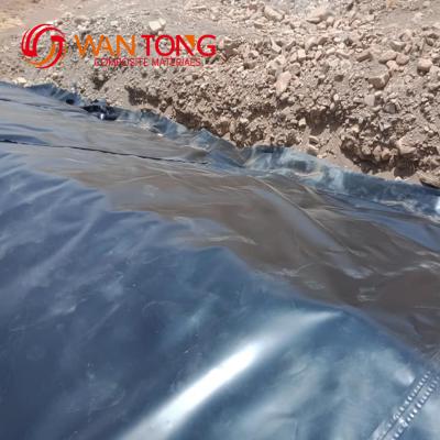 Cina Geomembrana in HDPE di 2 mm di design moderno per diga di discarica e rivestimento di bacini di acque minerarie in vendita