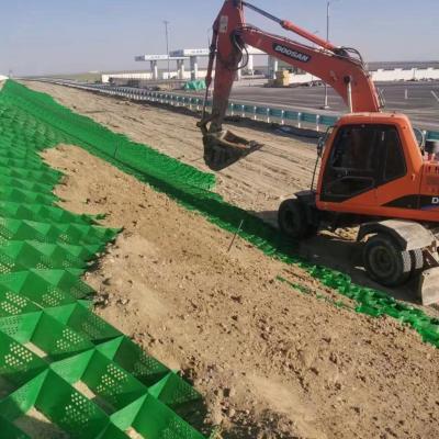 China Rejilla de estabilizador de grava de geocelulas de 50 mm HDPE para refuerzo de carreteras y protección de pendientes en venta