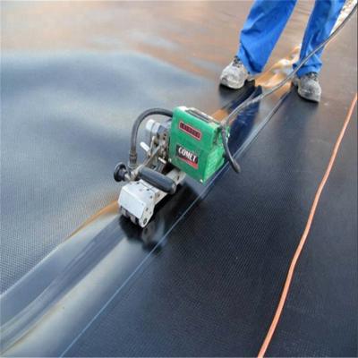 Cina 1 mm/1,5 mm HDPE Geomembrane Pool for Fish Pond Soluzione di lunga durata GB/ASTM GRI-GM13 in vendita