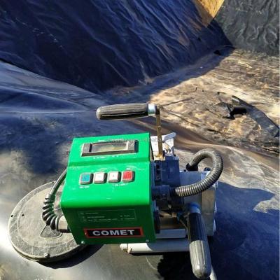 Cina Disegno cinese Macchina di saldatura da 1800W per saldatura Geomembrana HDPE Spessore superiore a 1,5 mm in vendita