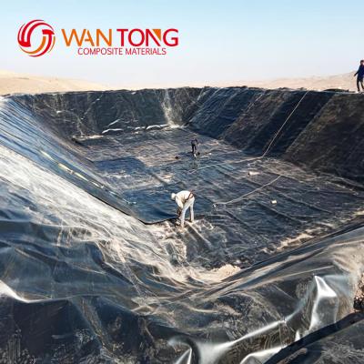 Cina 1.5 mm Spessore Geomembrana HDPE per linea di discarica Liner Mining Liner Nero Colore in vendita