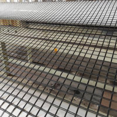 Cina Servizio di formazione in loco Rafforzare strade e ponti con poliestere PET Geogrid 80-80 in vendita