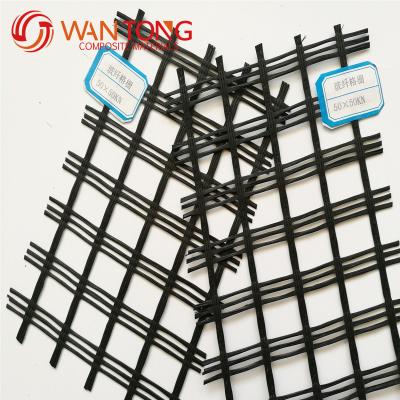 Cina Solidificazione del pavimento stradale Biassiale Poliestere Geo Griglia 80-80 PET Larghezza 1m-6m Bitumino rivestito in vendita