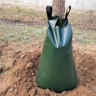 Cina Sacchetto d'irrigazione a rilascio lento verde scuro per alberi 250-3500 grammi in vendita