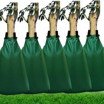 Cina 25 galloni Taschino di irrigazione per radici a rilascio lento per alberi Sistema automatico di irrigazione a goccia in vendita