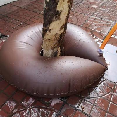 Cina Sacchetto di irrigazione per alberi con alta durezza superficiale per rilascio lento e irrigazione completa in vendita