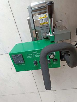 Cina 1800W PVC HDPE LDPE EVA Ecb PP Geomembrane Hot Wedge Welding Machine con capacità di 13 kg in vendita