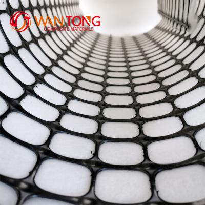 Cina Armatura stradale Non tessuto Geotessile per animali da compagnia Composito PP Plastico 25kn Geogridia biassiale in vendita