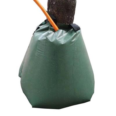 Cina Sacchetti per l'irrigazione a goccia di PVC di spessore 0,43 mm 20 galloni di capacità per il rilascio lento dell'acqua in vendita