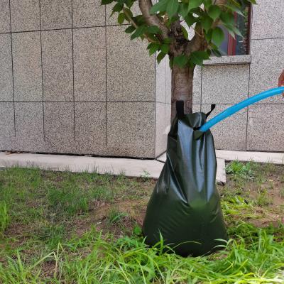 中国 効果 的 な 灌?? の ため に 15-25 ガロン の ゆっくり 放出 する プラスチック 樹 の 灌?? 袋 販売のため