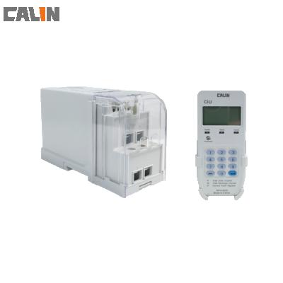 Cina Contatore elettrico monofase con uscita ANSI standard 110V, corrente nominale 5A e diametro del foro da 8mm per la misurazione dell'energia attiva in vendita