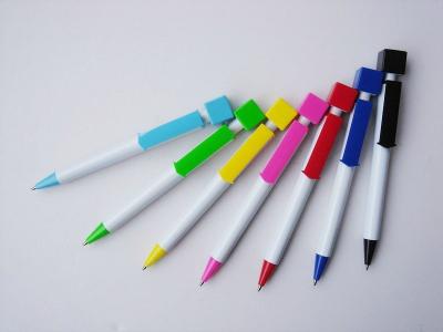 China Promotional Cheap Custom Logo Plastic Ball Point Pen for sale