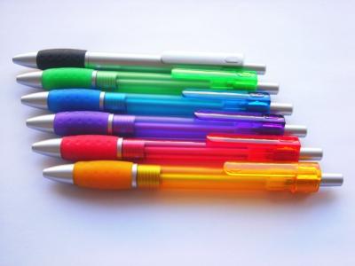 China Multi-color wave shape grip soft Rubber Barrel Promotional Cheapest Plastic ball Pen for sale