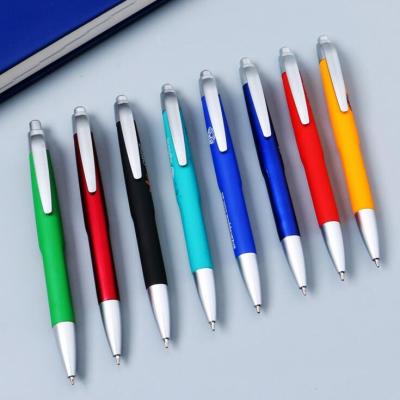 China Cheap promotional plastic ballpoint pen with custom logo for sale