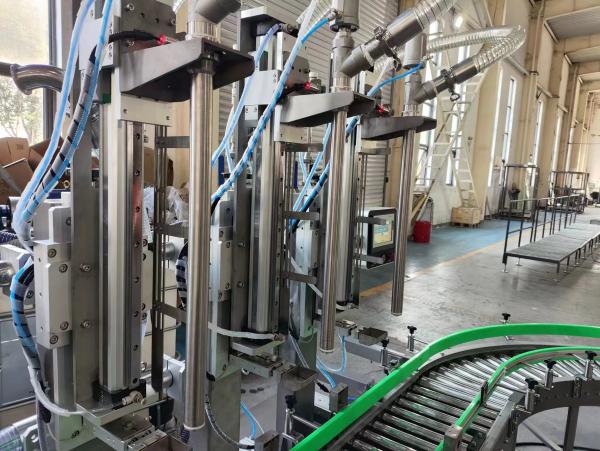Quality Volumetric Hydraulic Liquid Filling Machines With 4-12 Nozzles Filling And Capping Machine for sale
