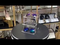 Présentoirs personnalisés en acrylique transparent à 4 niveaux pour comptoir de lunettes de soleil