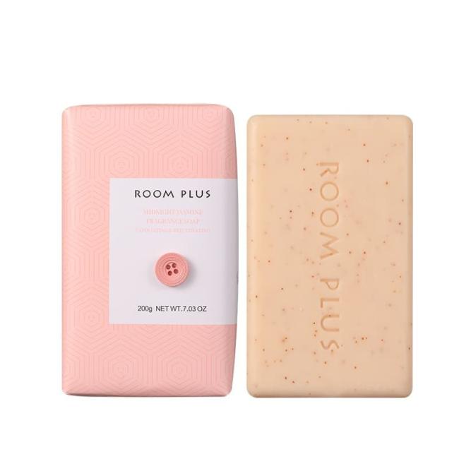 ROOM PLUS Moisturizing Perfumed Soap gift box presentation and styling