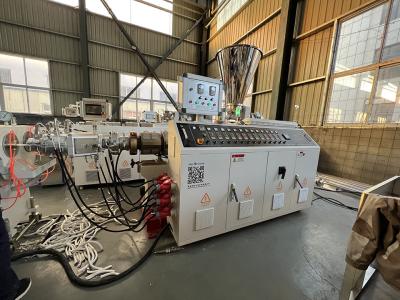 Cina Macchina di estrussione di tubi elettrici a 39 giri al minuto per la produzione di tubi di conduzione in PVC in vendita