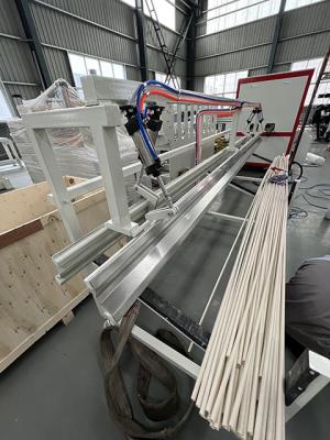 Cina Macchina di estrussione di tubi elettrici a 39 giri al minuto per la produzione di tubi di conduzione in PVC in vendita