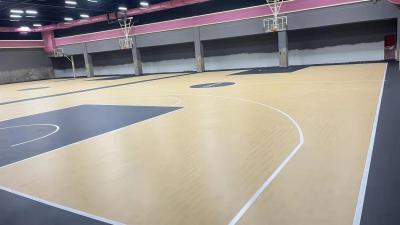 China Basketballplatz-Bodenbelag wasserdichtes hölzernes Beschaffenheits-Silikon PUs im Freien zu verkaufen
