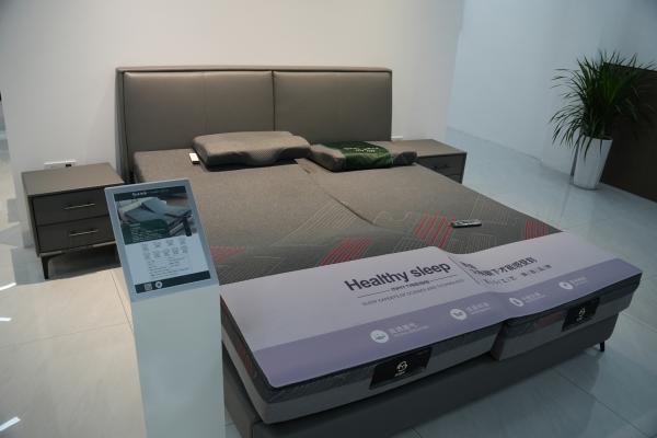 Quality King Size Hypoallergenic Memory Foam Mattress 10 Inch With Massage Function for sale