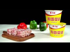 Gouden soep rundvlees smaak pittige en zure vermicelli instant noodle cup combinatie voor koken met kokend water