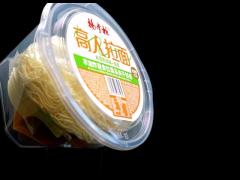맛있고 편리한 라멘 누드리스 161g 서비스 사이즈 인스턴트 누드리스 향신료와 함께