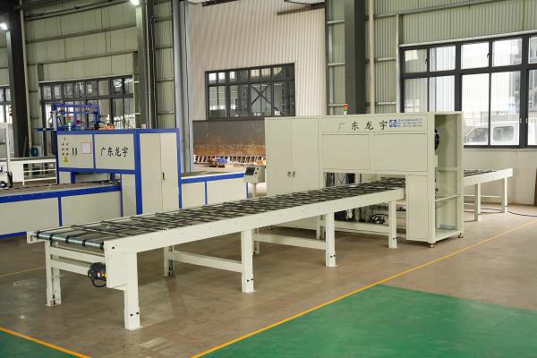 Quality Industrial Automation Glue Spraying Machine PLC Control With Touch Screen Interface 220V 50HZ for sale