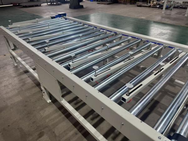 Quality 180 Degrees Flipping Turnover Laminator Machine For SPC Composite Boards for sale