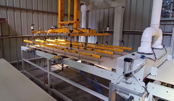 Quality Three Axis Automatic Robotic Palletizer For Sandwich Panels 20kg/m2 for sale