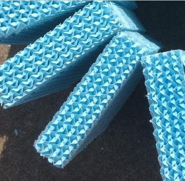 China Corrugated paper with the spatial crossing linking technology, high absorbability, high water resistant, anti-mildew for sale