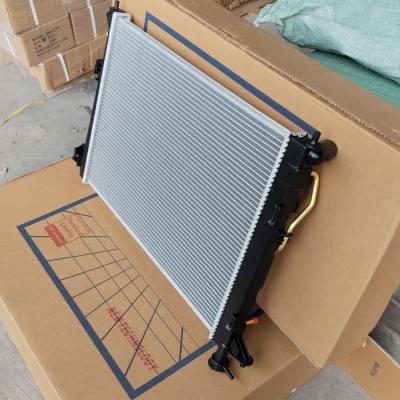 中国 25310-2B400(AT) オートラジエーター HACIブランド 高性能 標準サイズ AT 販売のため