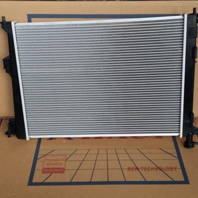 중국 25310-2B400(AT) 오토 라디에이터 HACI 브랜드 고성능 표준 사이즈 AT 판매용