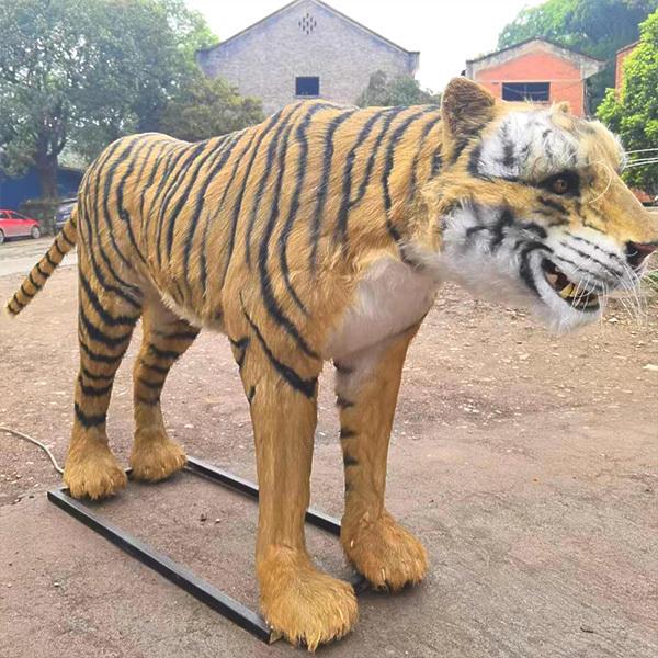Quality Safari Park Simulation Electric Animal Animatronic Tiger Model for sale