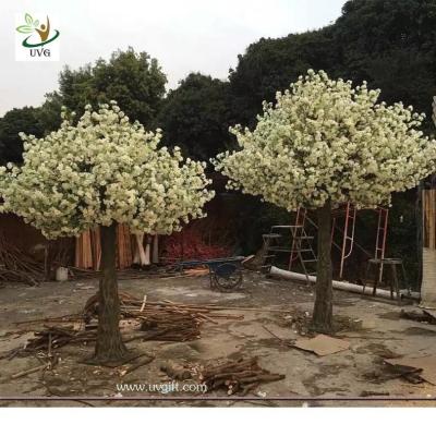 UVG CHR143 party background decoration white artificial tree with cherry blossoms for wedding planner