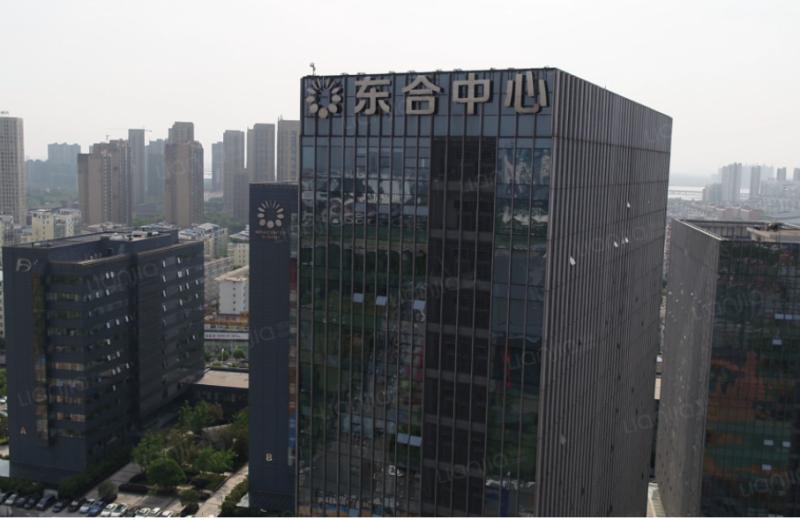 Проверенный китайский поставщик - Wuhan Junfeng Automobile Co., Ltd.